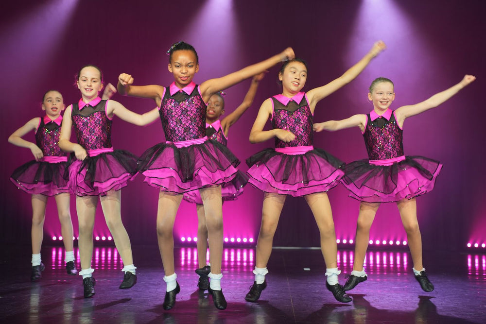 Acrobatic Dance – Lynden School of Dance & Acrobatics